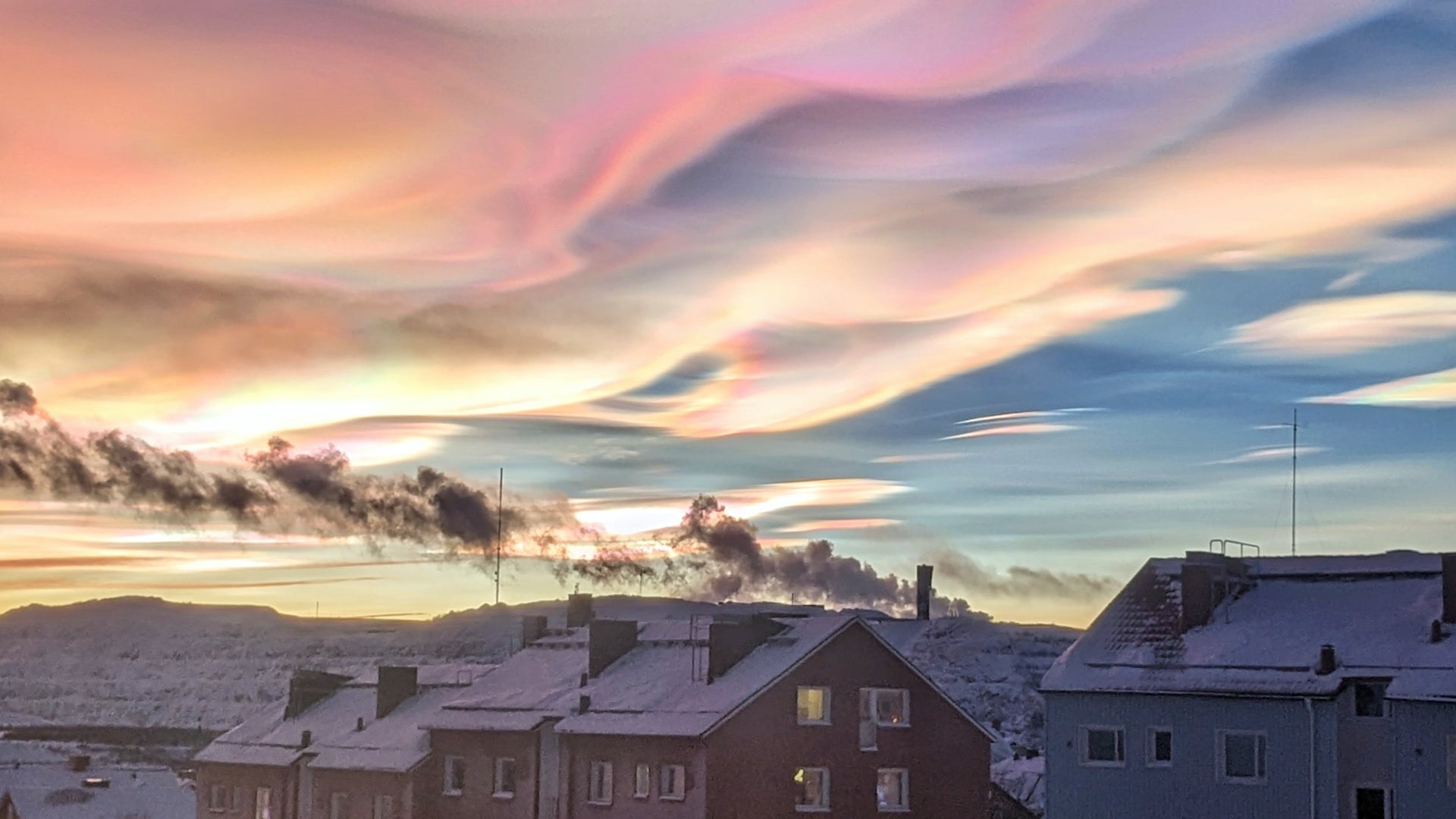 These Iridescent Clouds Are Only Possible In Polar Areas