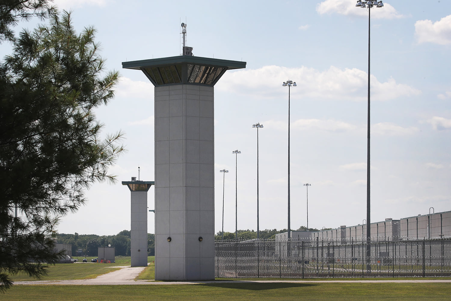 Two prisoners can't legally object to Biden's death row commutations ...