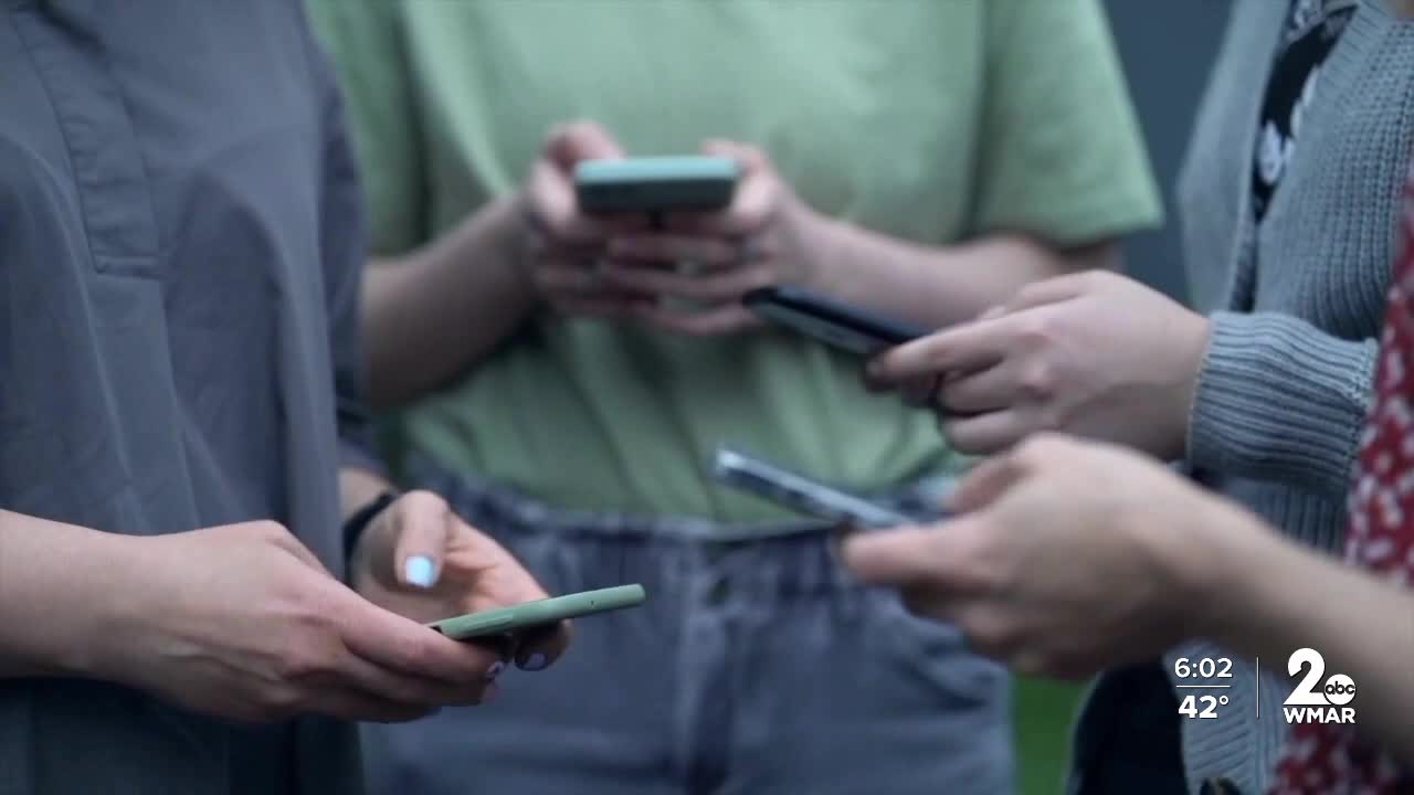 Bipartisan bill would limit cell phone use in some Maryland schools