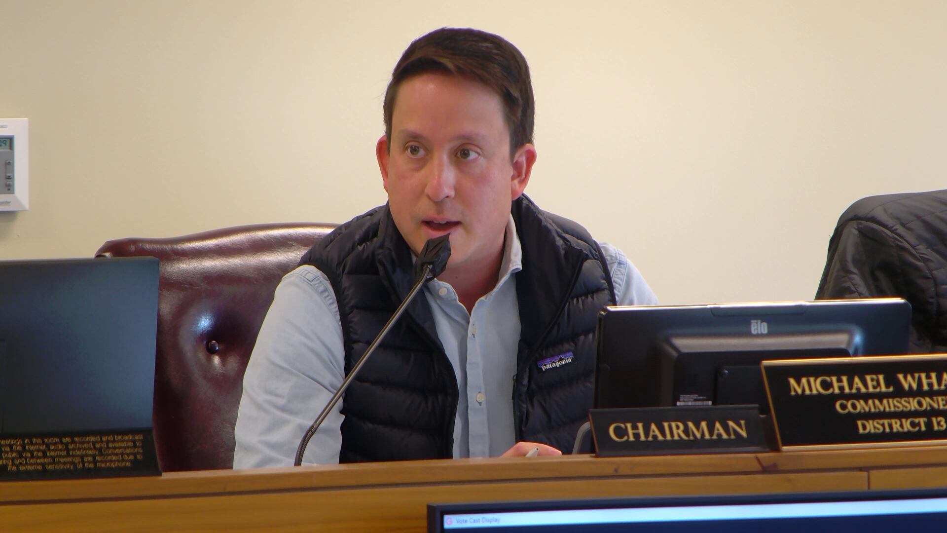 Shelby Co. commissioners vote in favor of no-confidence resolution for ...