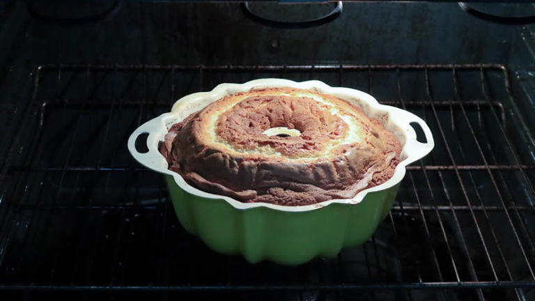 A box of butter cake mix makes it easy to whip up Aunt Faye's pound cake