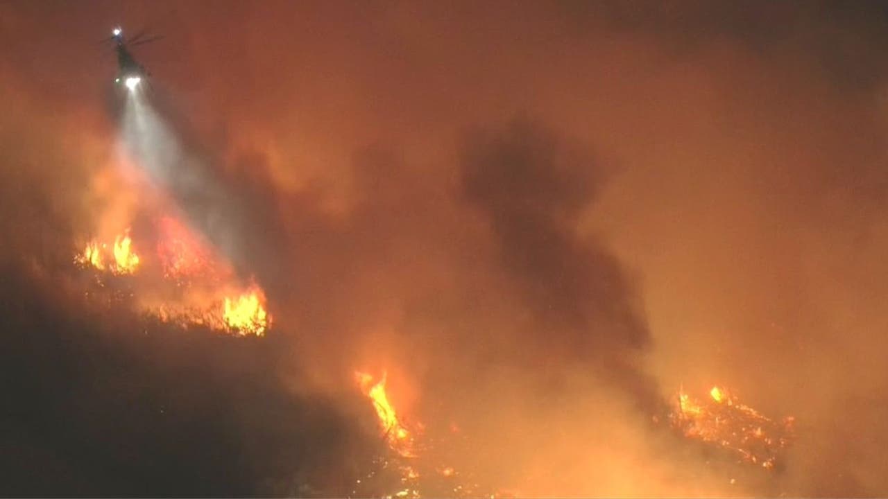 Auto Fire in Ventura County prompts school closures