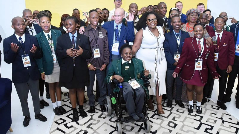 Ramaphosa hails record-breaking matric class of 2024 Ramaphosa hails record-breaking matric class of 2024