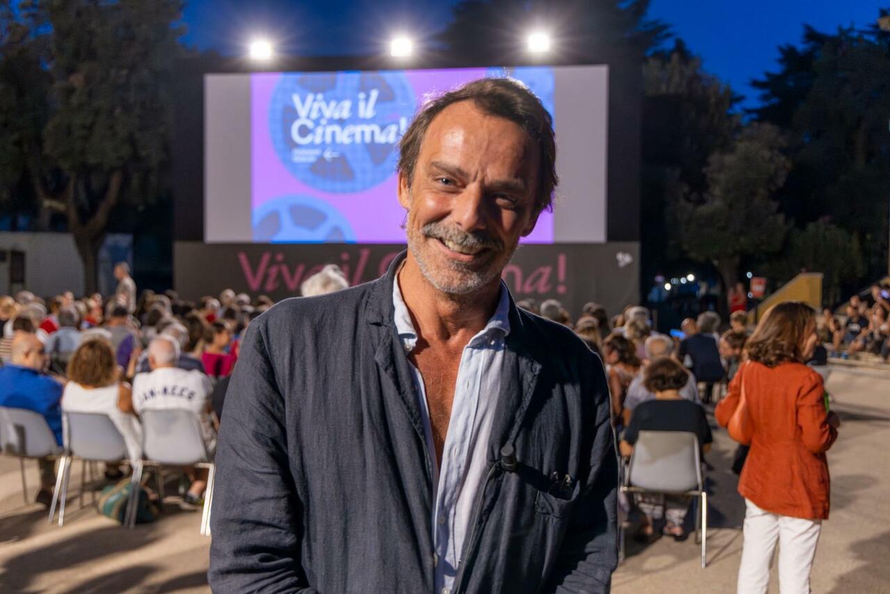 Alessandro Preziosi a Belve, chi è l'attore: età, dove vive, l'attuale ...