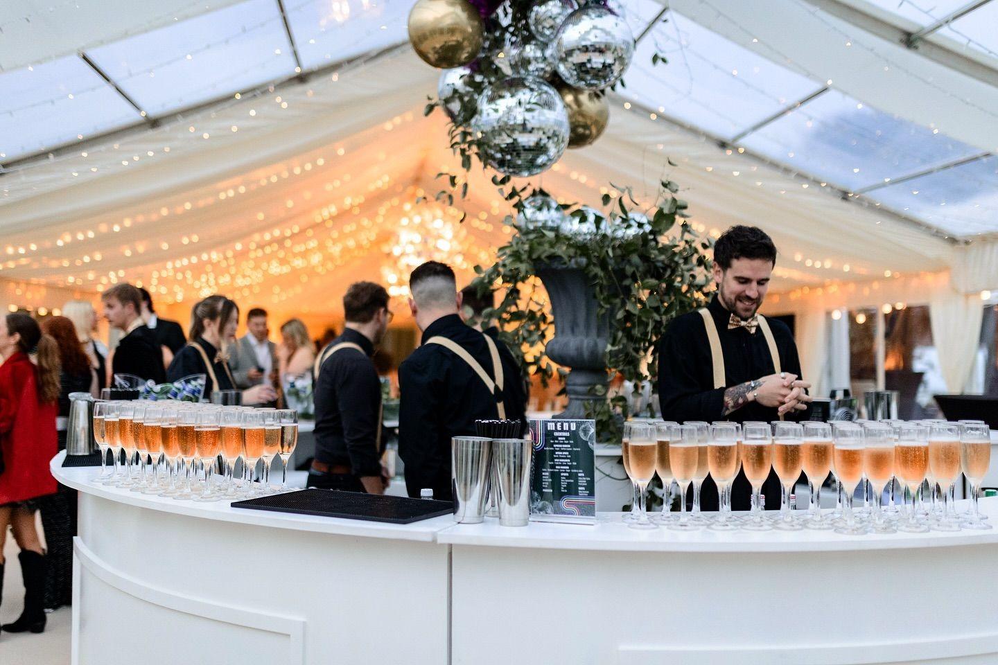 How to Plan the Perfect Event with a Mobile Bar