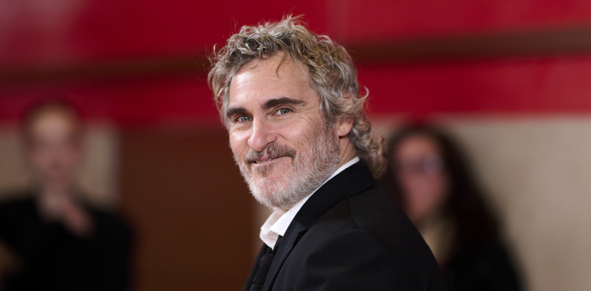 Celebrities with unique physical features