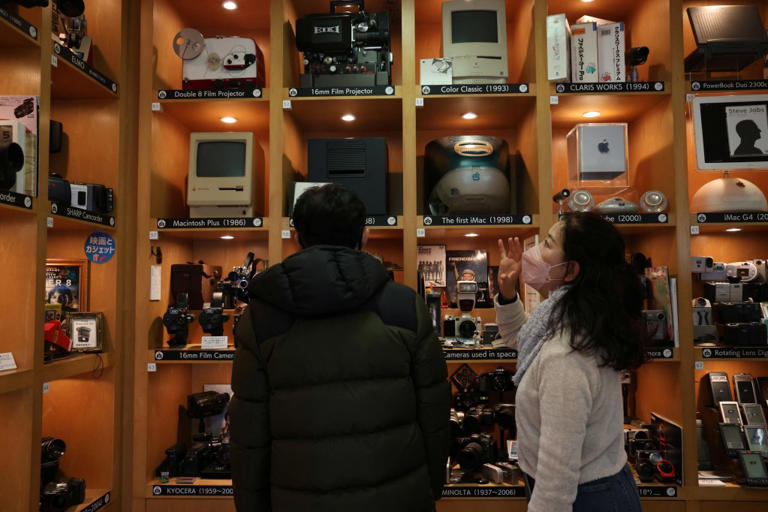 Tokyo museum offers visitors ‘flashback’ to defunct technology