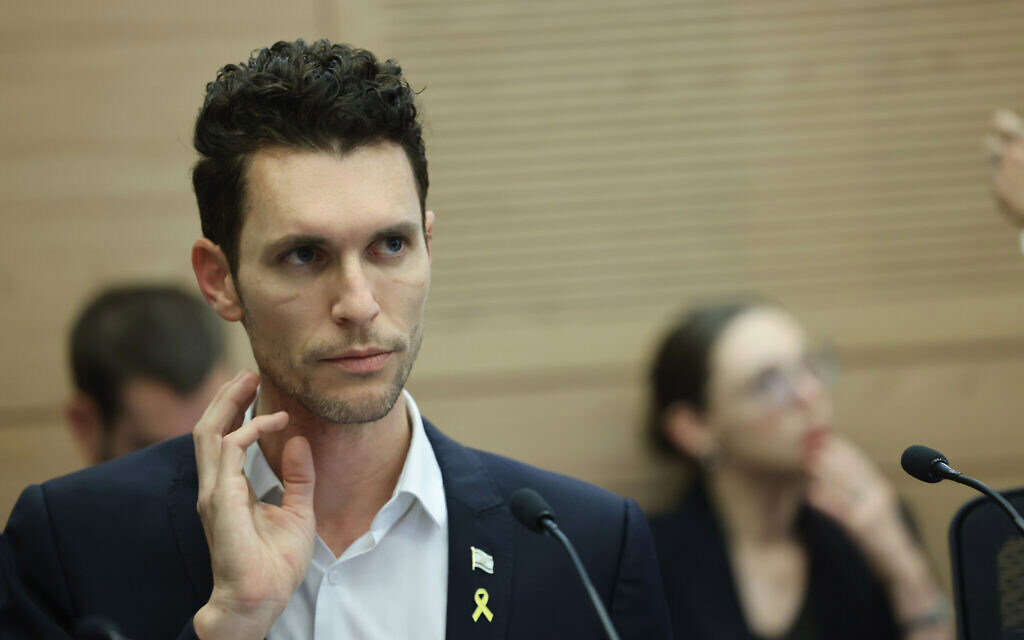 Knesset approves MK Idan Roll’s request to leave Yesh Atid Knesset approves MK Idan Roll’s request to leave Yesh Atid