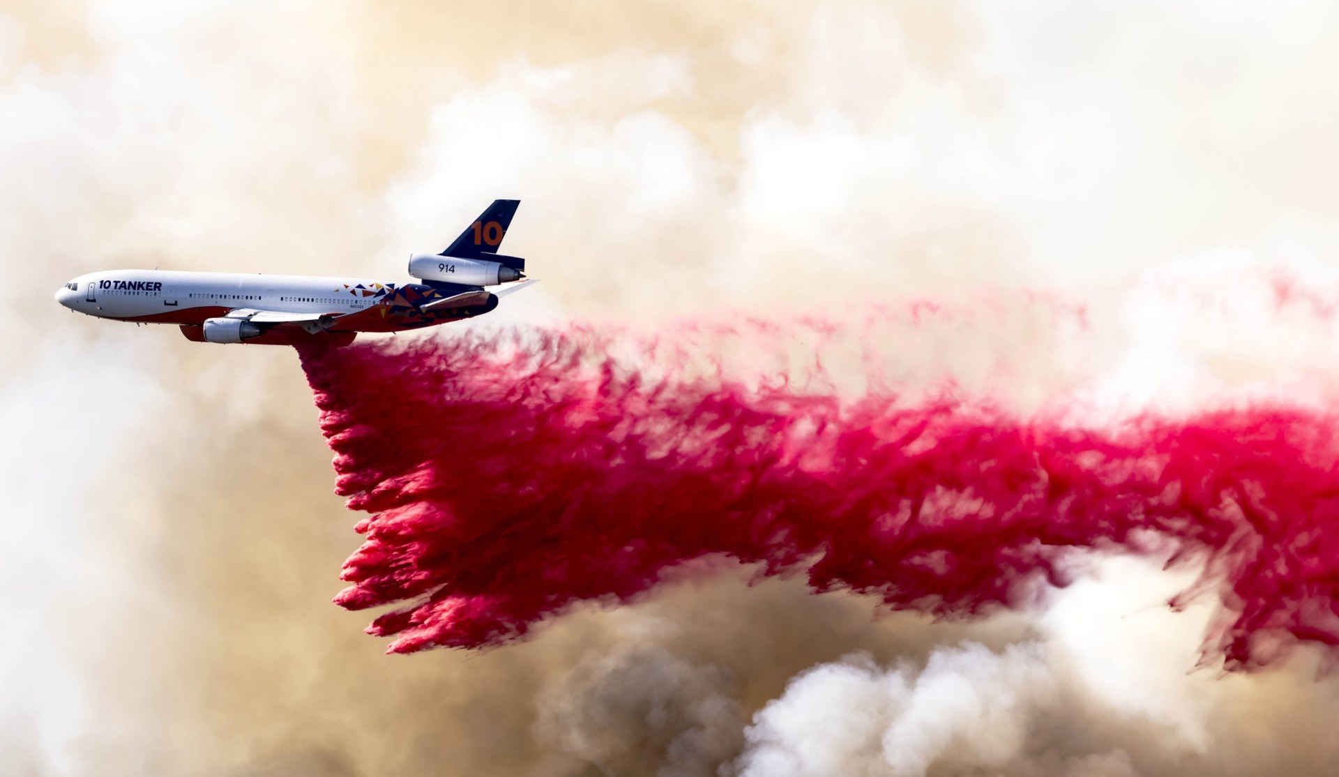 What is the pink powder being used to tackle the raging Los Angeles ...