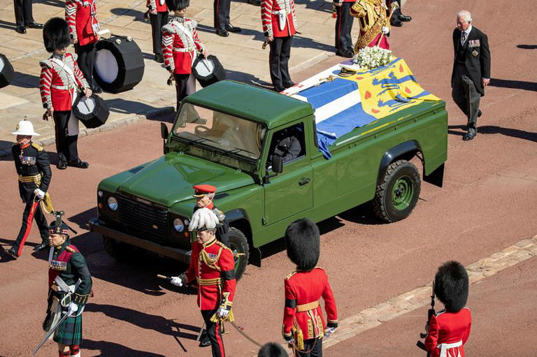 British Army to pull plug on iconic Land Rover contract with exact year ...