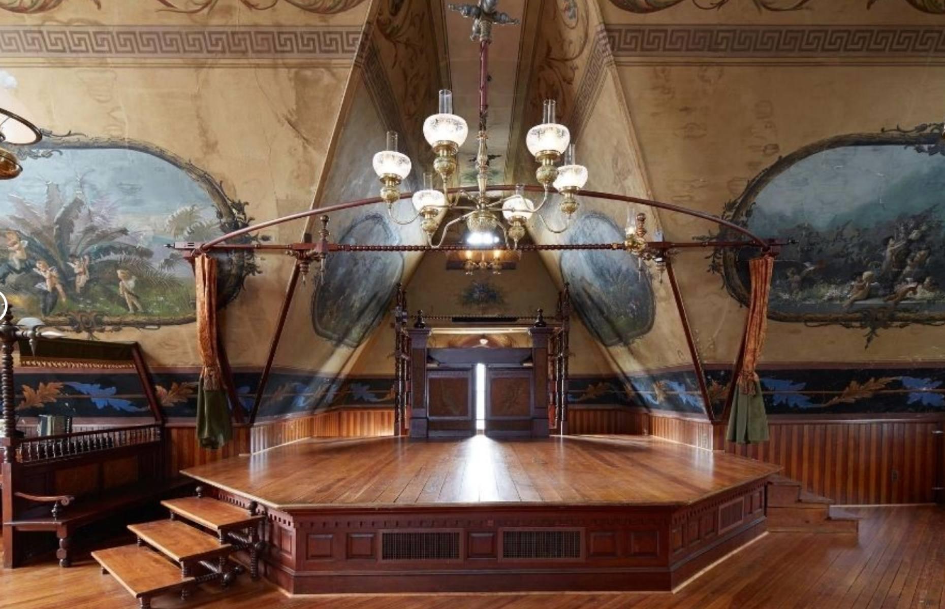 Inside The Historic Home With 22 Eccentric Rooms