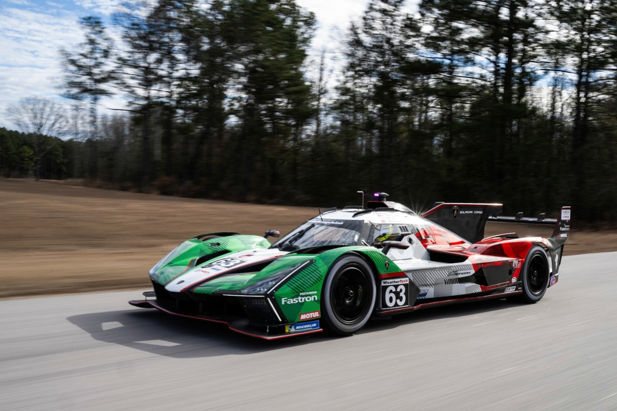 IMSA | Lamborghini tinge di tricolore la SC63 per il 2025