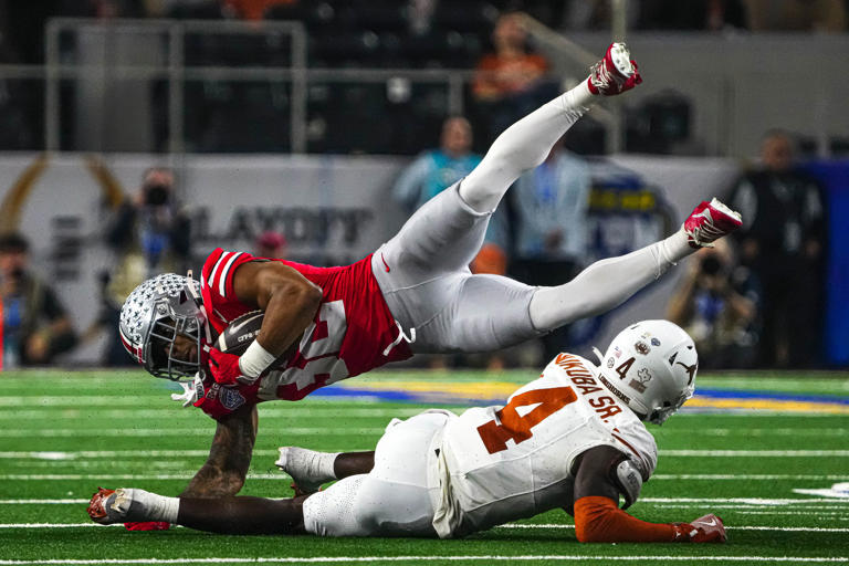 Watch Ohio State's TreVeyon Henderson play in College Football Playoff ...