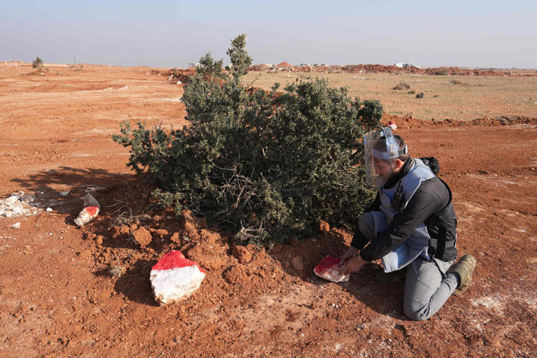 Dozens in Syria killed by landmines as families return home