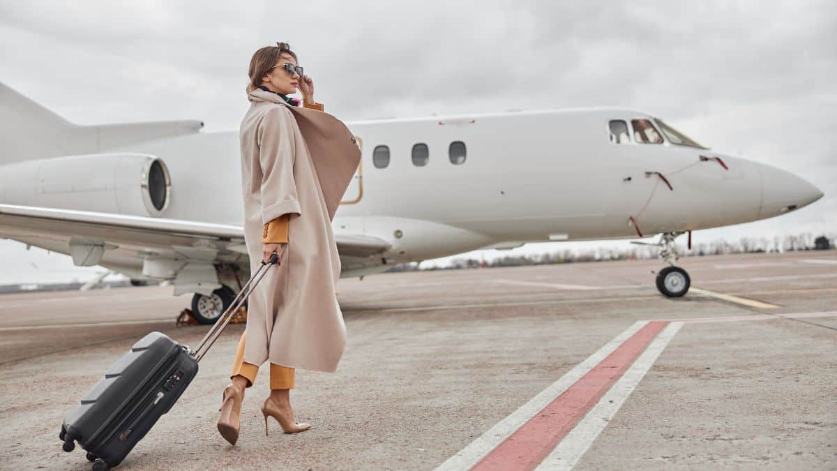 7 Things Rich People Never Do With Their Money