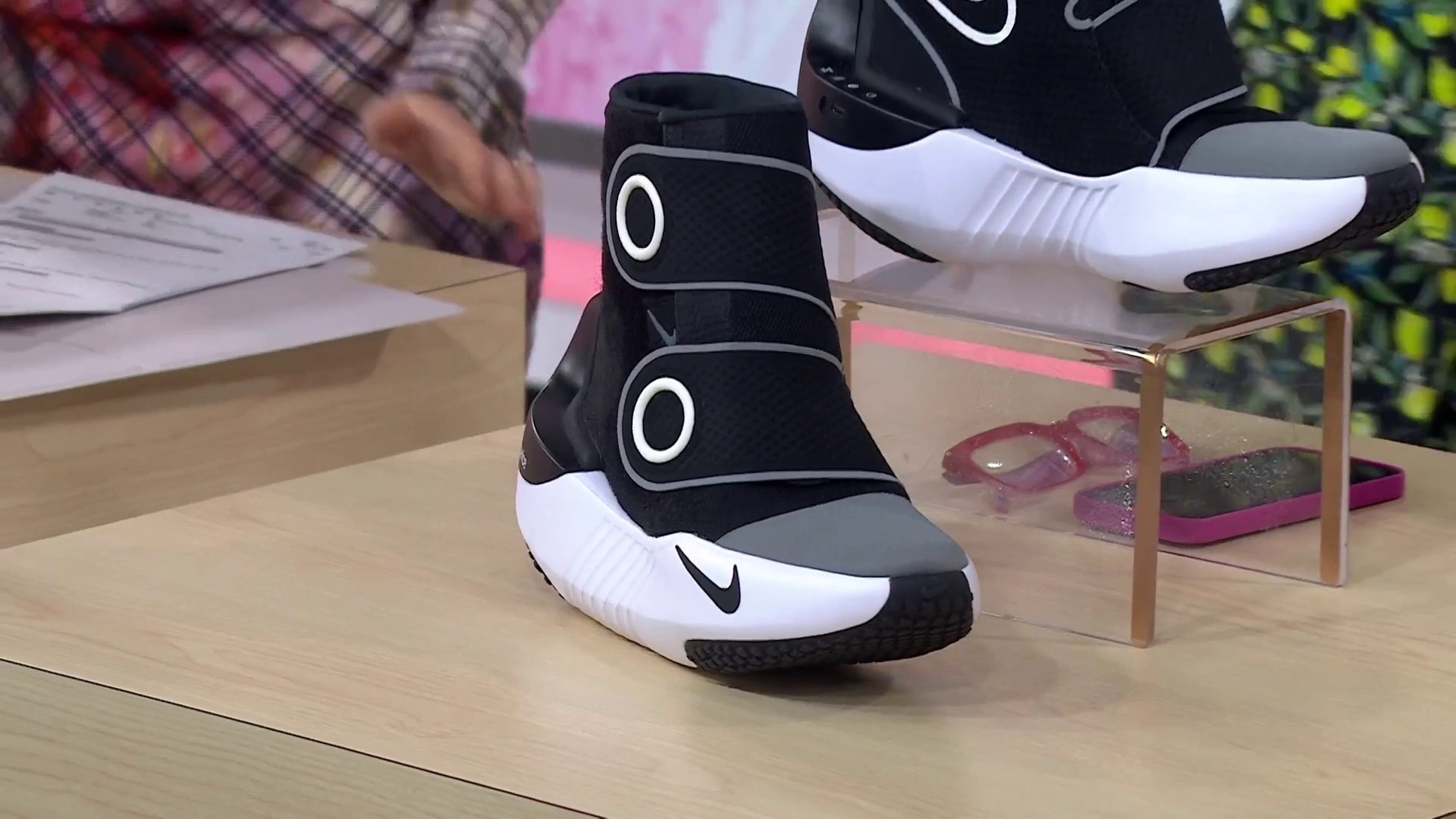 New gadgets from CES: Smart planter, Nike recovery shoes, more