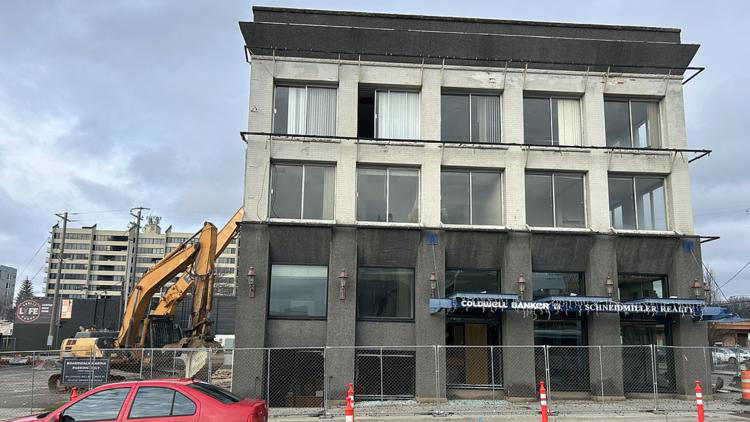 Johnston Building in downtown Coeur d'Alene making way for Sherman Tower