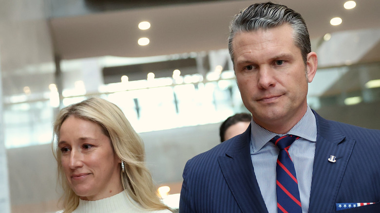 Expert: Pete Hegseth & Wife's Body Language Before Hearing Says It All ...