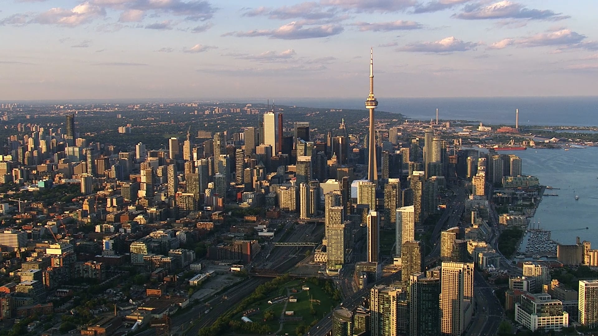 Aerial Toronto: Stunning Drone Footage from Above
