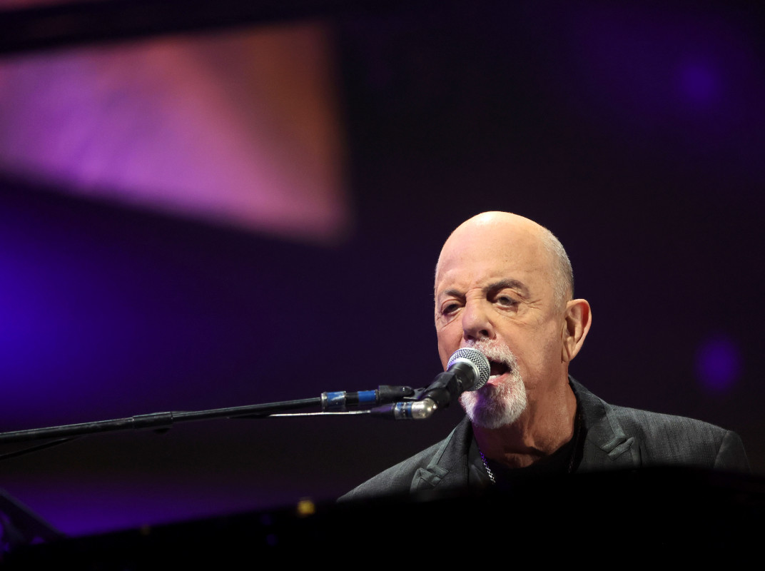 Billy Joel Fans Express Concern After Singer Postpones Upcoming Concert ...