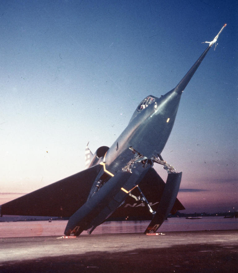 Today in Aviation History: First Flight of the Convair F2Y Sea Dart