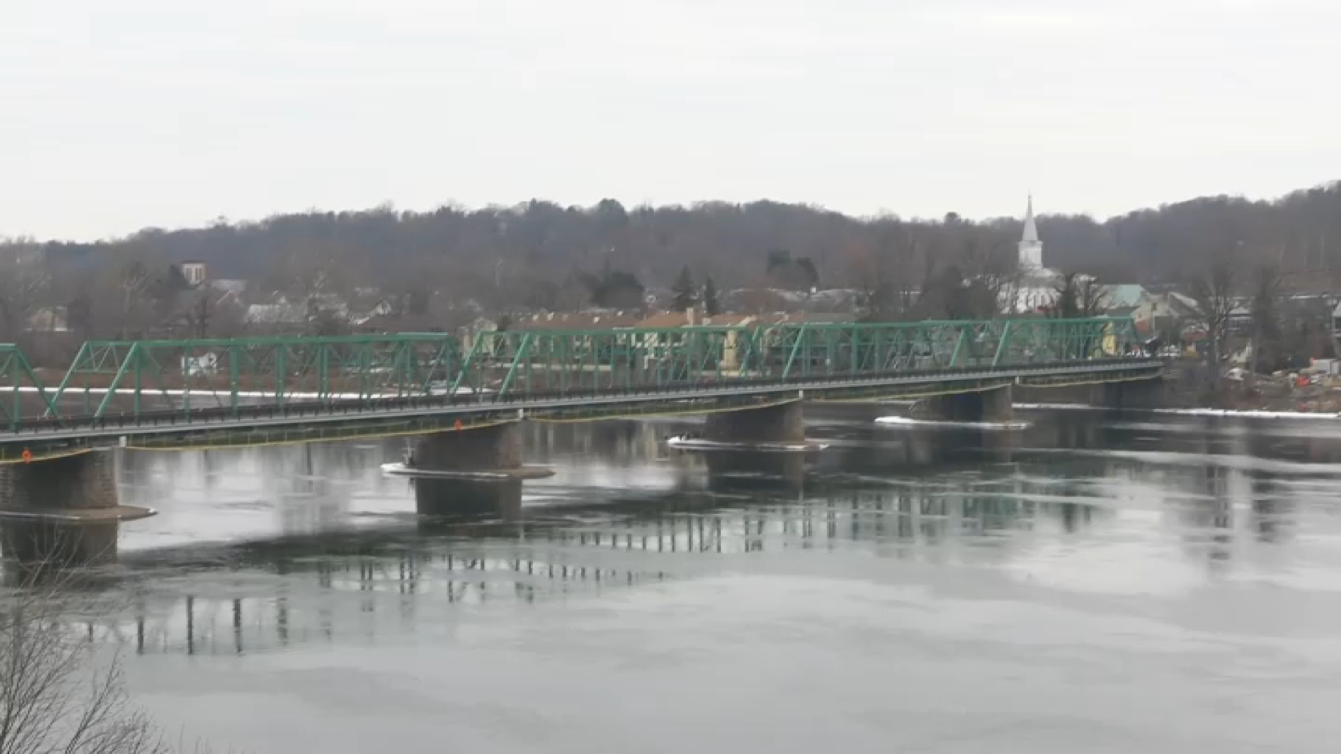 Busy bridge between New Hope, NJ closes due to rusty 120-year-old pin