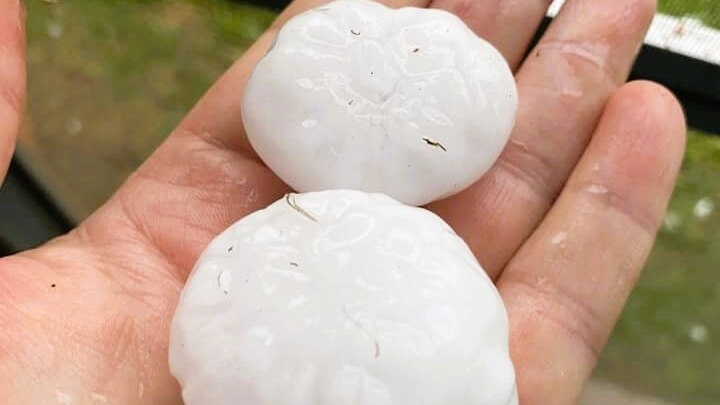 Giant hail, strong wind gusts lash parts of Queensland amid outback ...