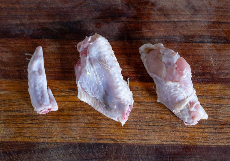 How to Cut Whole Chicken Wings into Flats and Drumettes