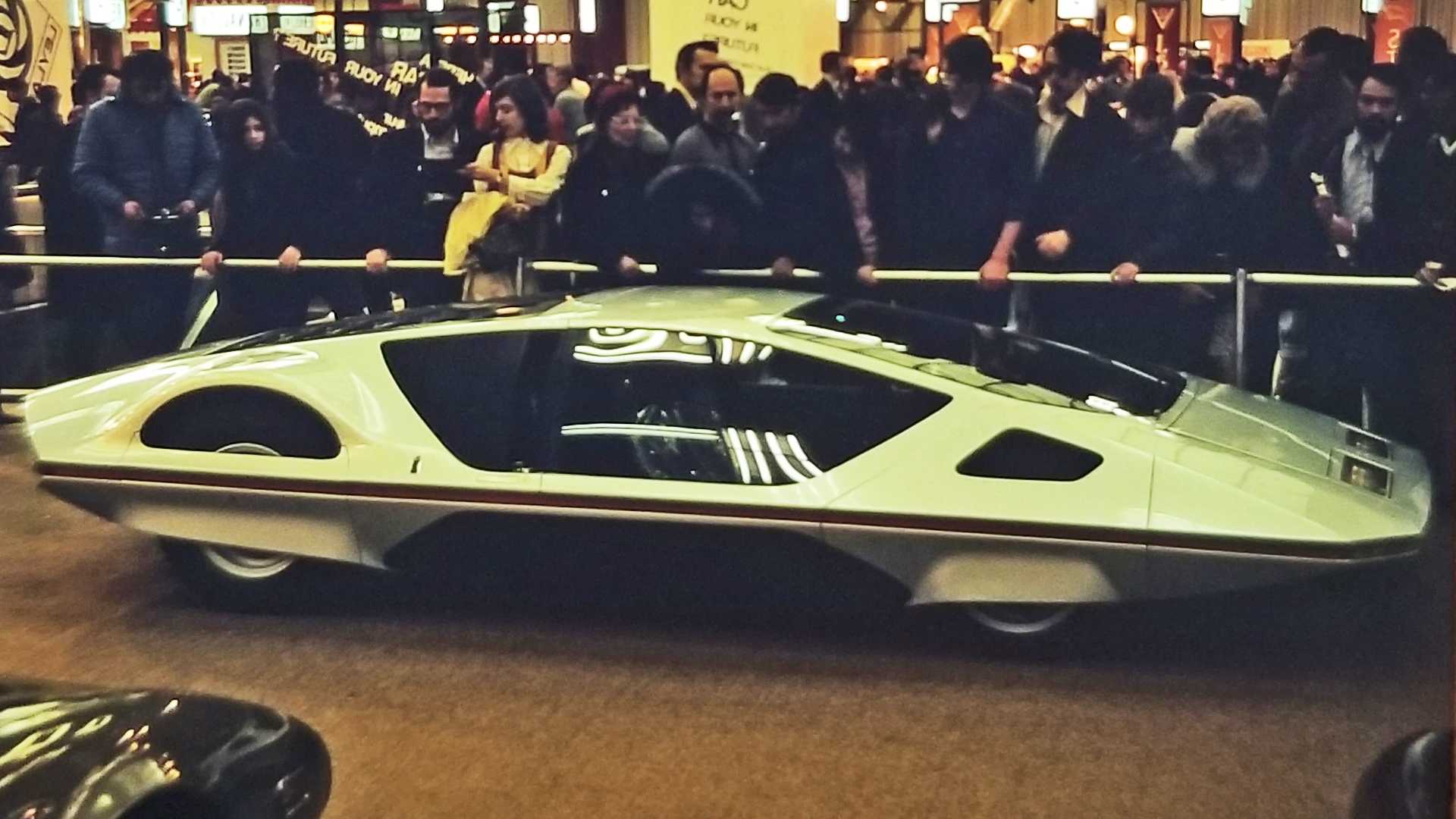 These Rare Vintage Auto Show Photos Will Take You Back In Time