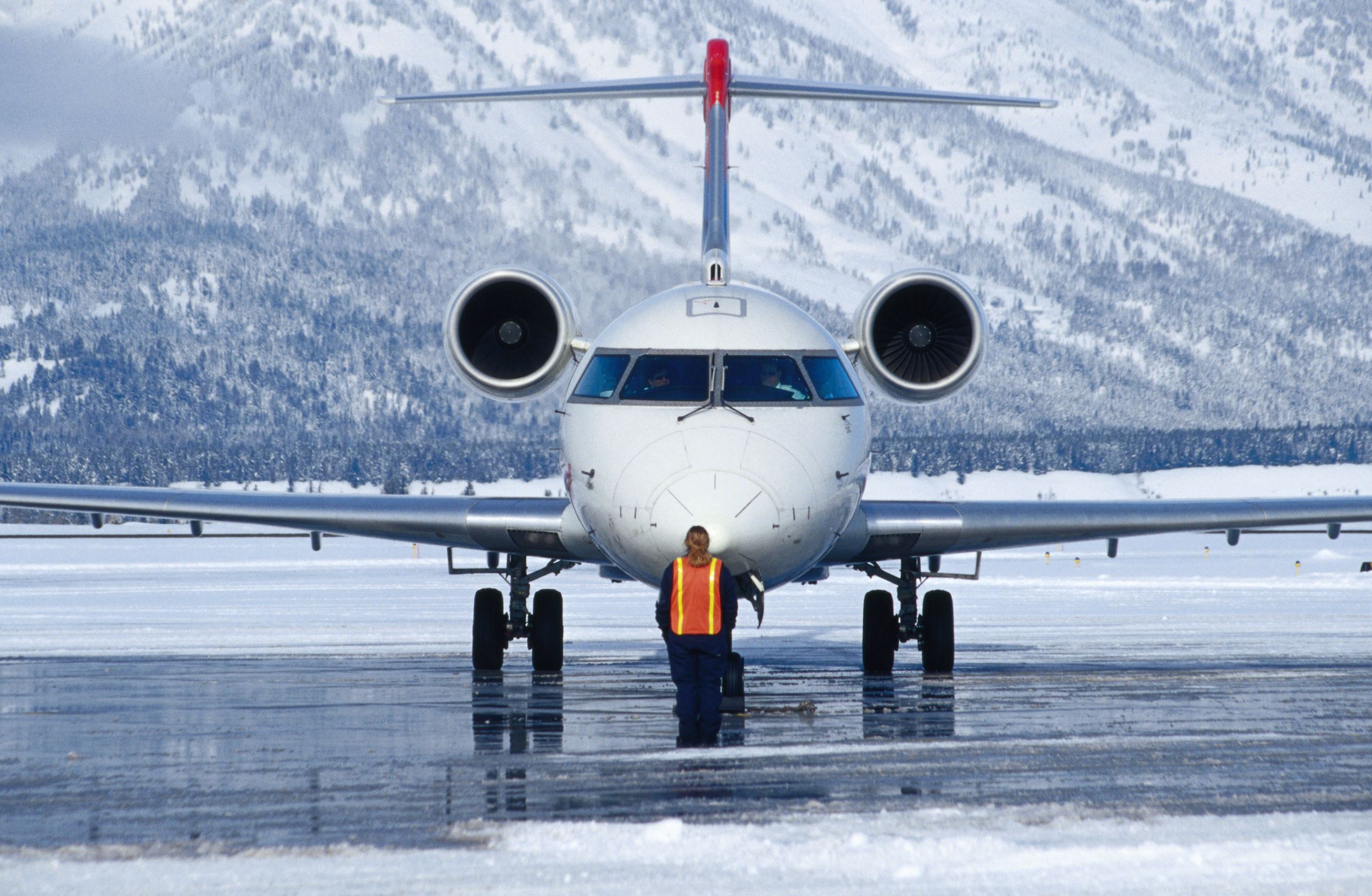 world's 15 most scenic airport runways..! - Jetline Marvel